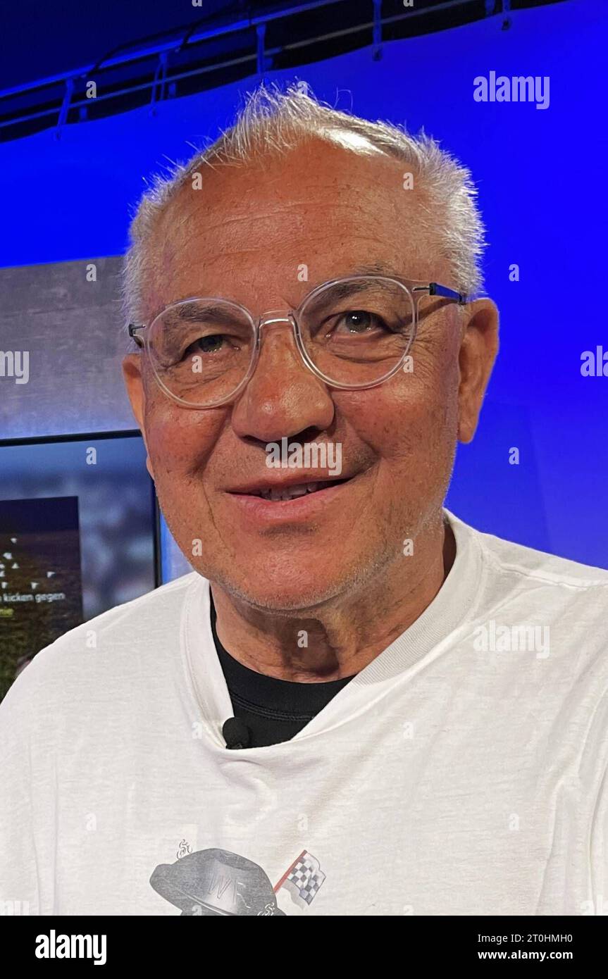 Wolfgang Felix Magath, geboren am 26. Juli 1953 à Aschaffenburg, ist ...