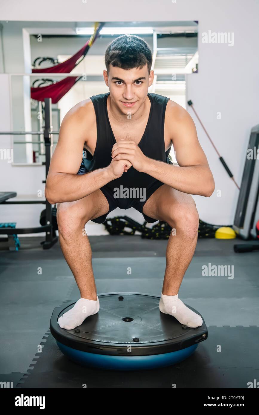 Mec musclé Banque de photographies et d’images à haute résolution - Alamy