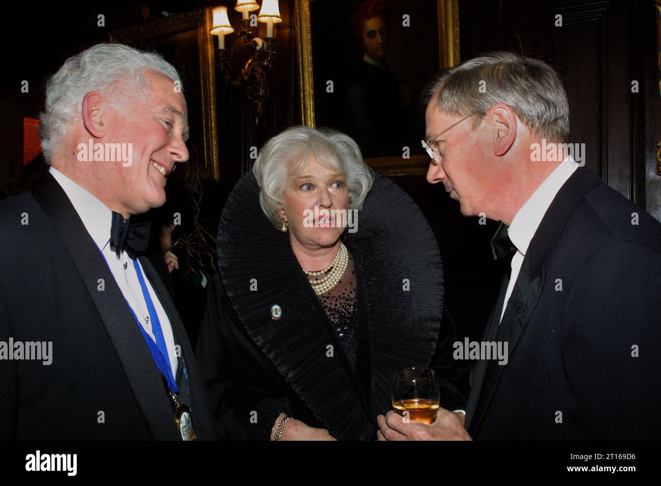 Tv personality katie boyle Banque de photographies et d’images à haute ...
