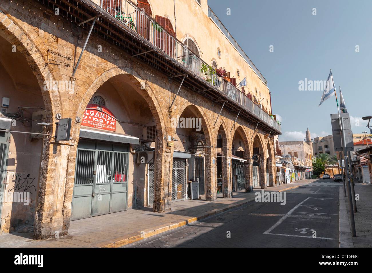 Jaffa, Israël - 10 octobre 2023 : vue depuis les rues historiques de ...