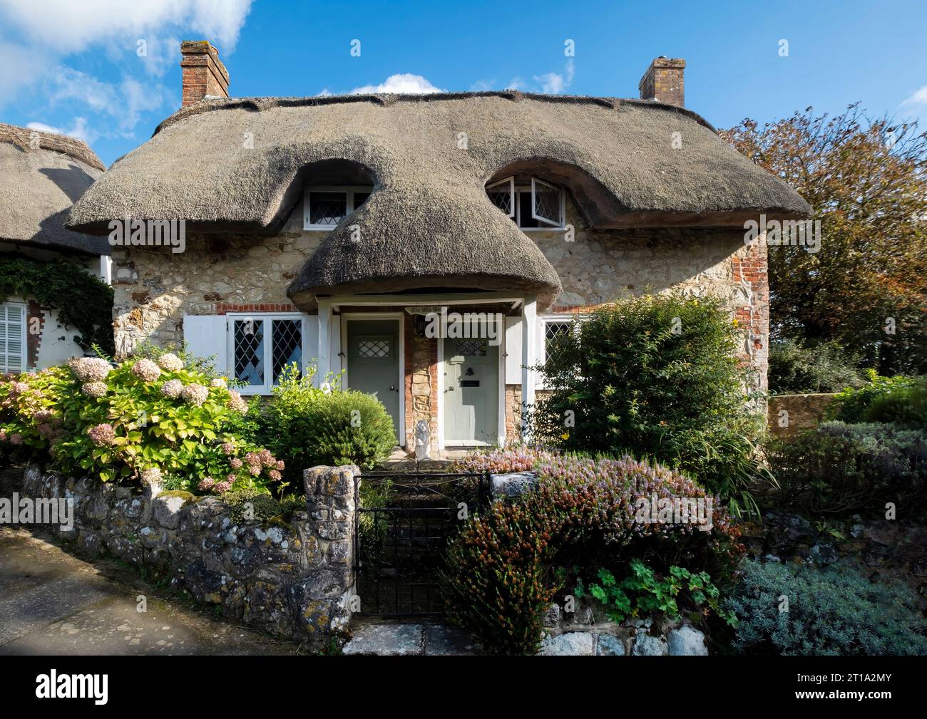 Maisons ou chalets traditionnels en pierre Banque de photographies et d ...
