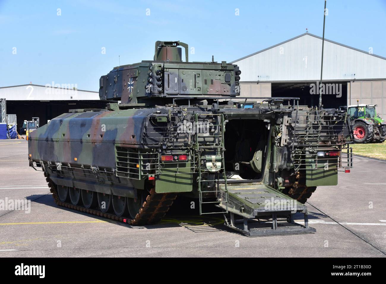Schützenpanzer Puma beim Tag der Bundeswehr Der Schützenpanzer Puma ...