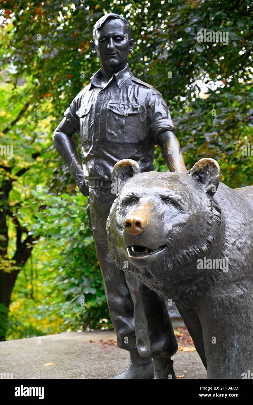 Wojtek the soldier bear Banque de photographies et d’images à haute ...