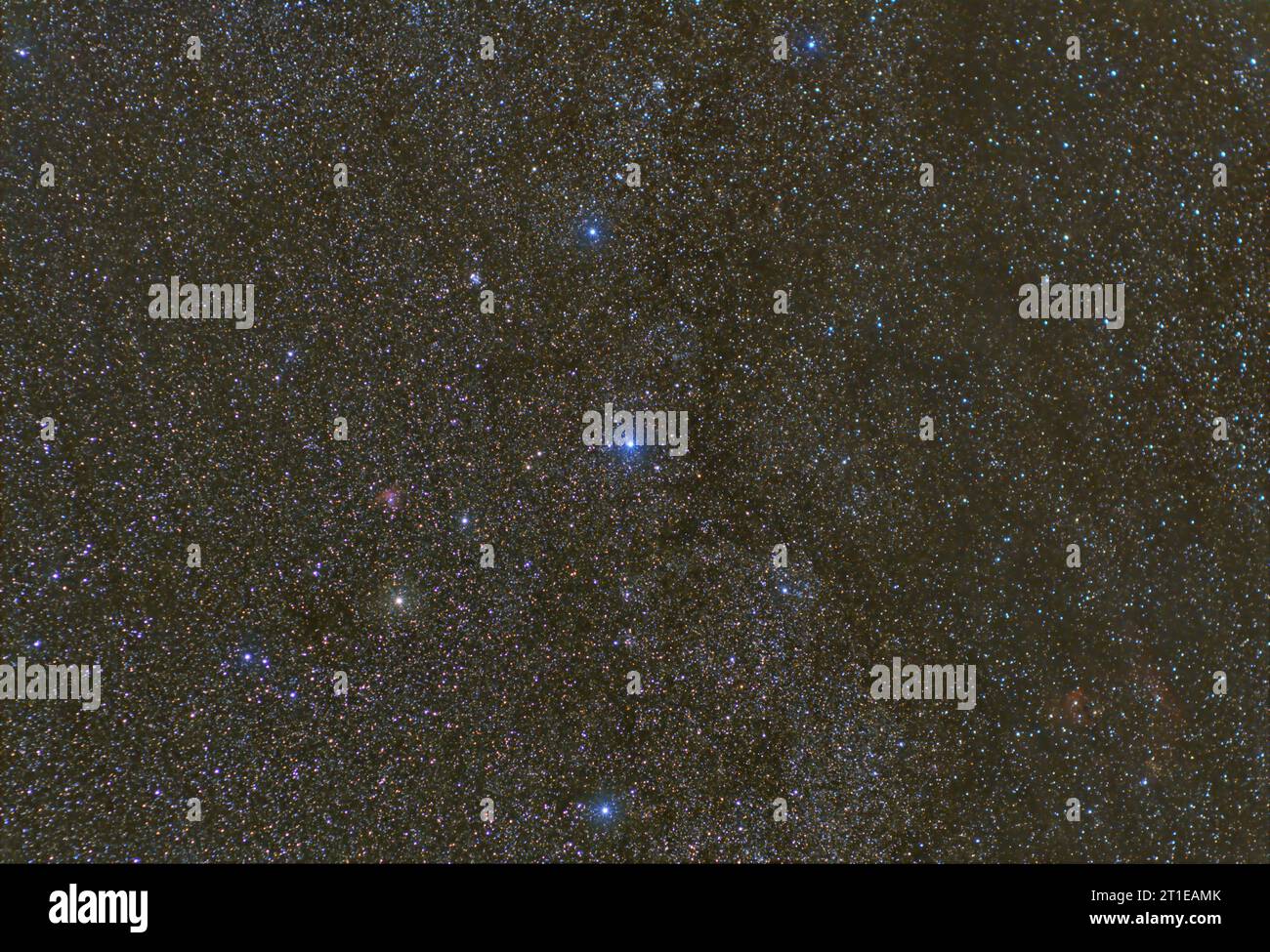 La constellation de Cassiopée, située dans le ciel nord. Les cinq ...