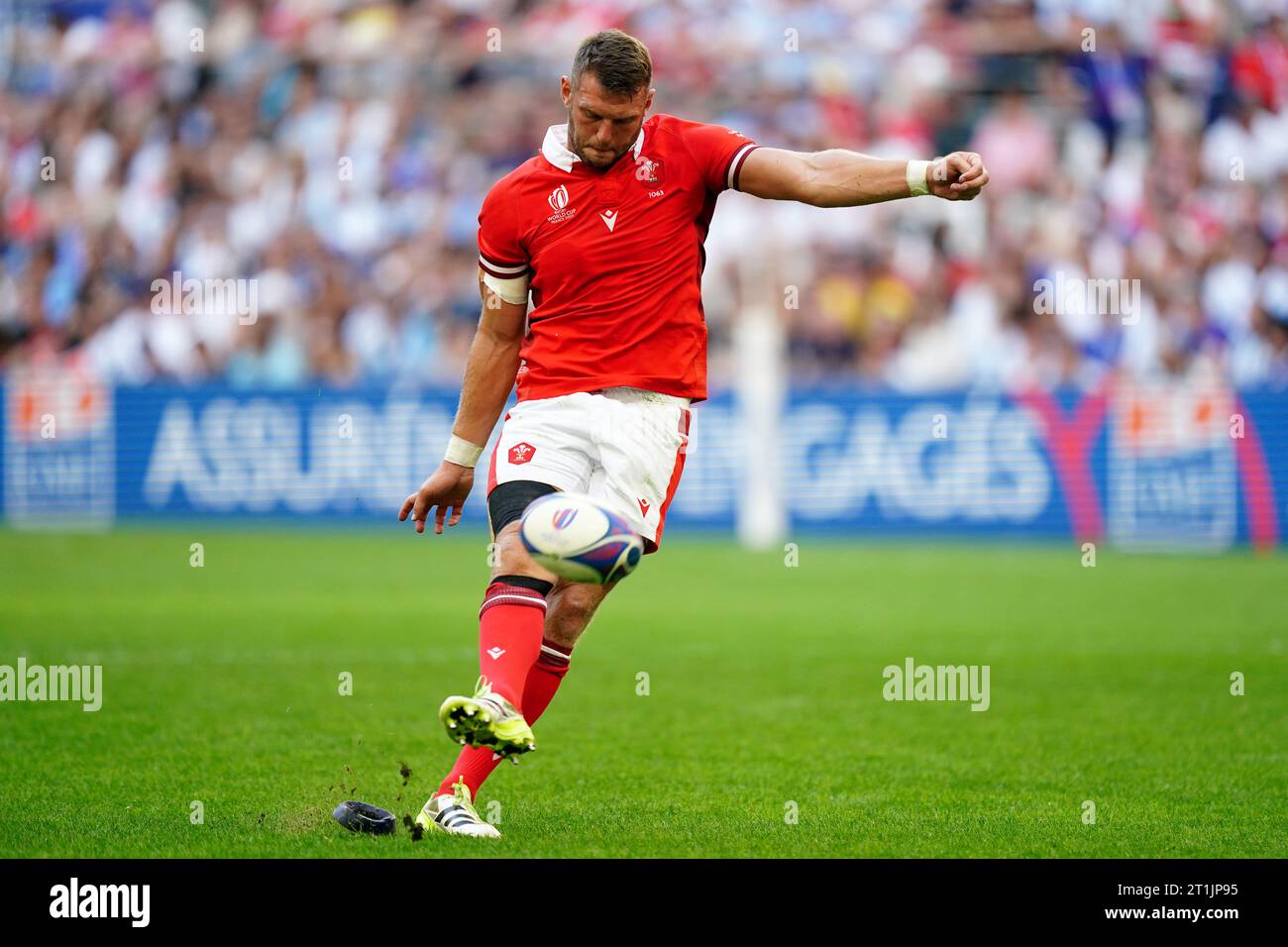 DaN Biggar du pays de Galles lance une conversion après son premier ...