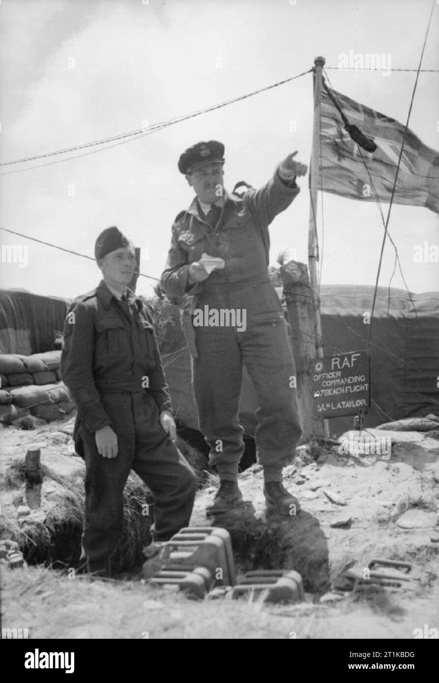 Royal Air Force- 2nd Tactical Air Force, 1943-1945. Le commandant du No ...