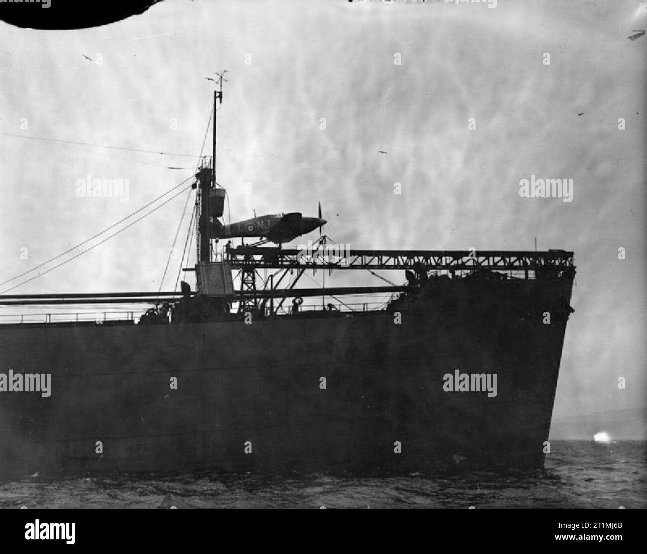 Navire marchand armé Banque d'images noir et blanc - Alamy