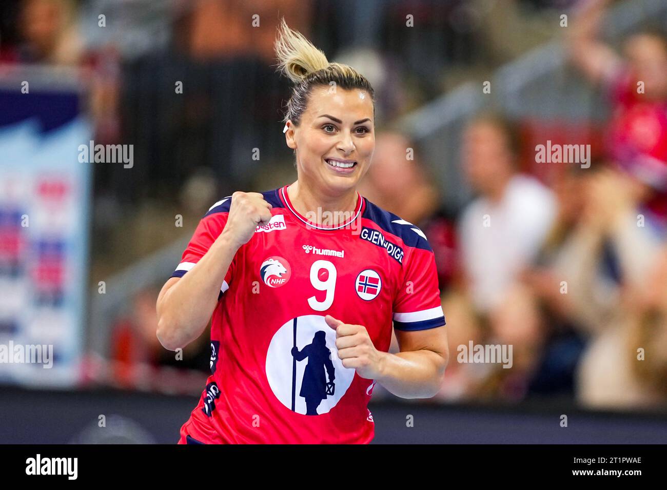 Larvik 20231014.Nora Mork lors du match national de handball entre la ...