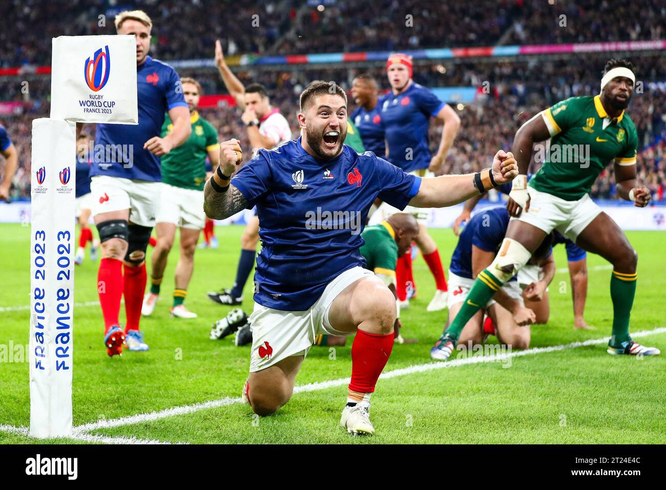 Cyril baille #1 de France célèbre son essai lors du match de quart de finale de la coupe du ...