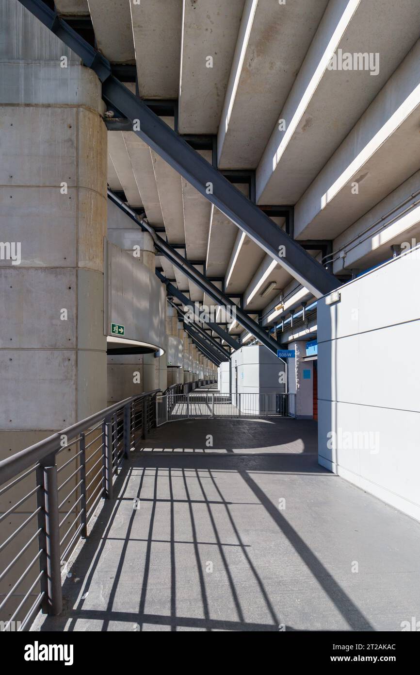 Santiago bernabeu stadium interior Banque de photographies et d’images ...