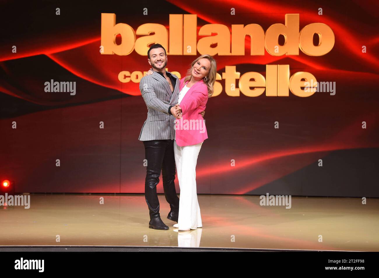 Photocall danse avec les stars Simone Casula , Rosanna Lambertucci ...