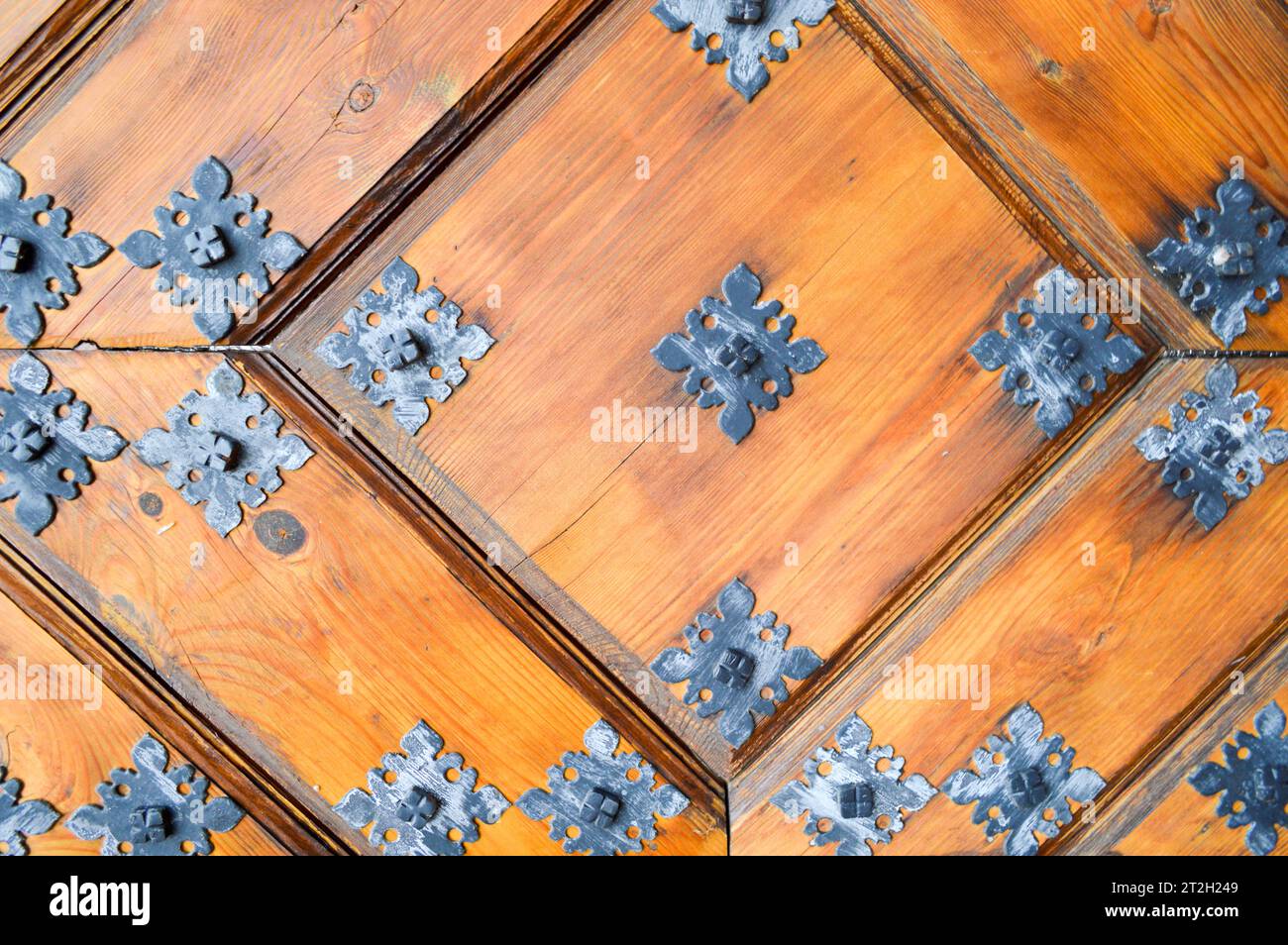 Texture de l'ancien ancien médiéval antique robuste porte épaisse en ...