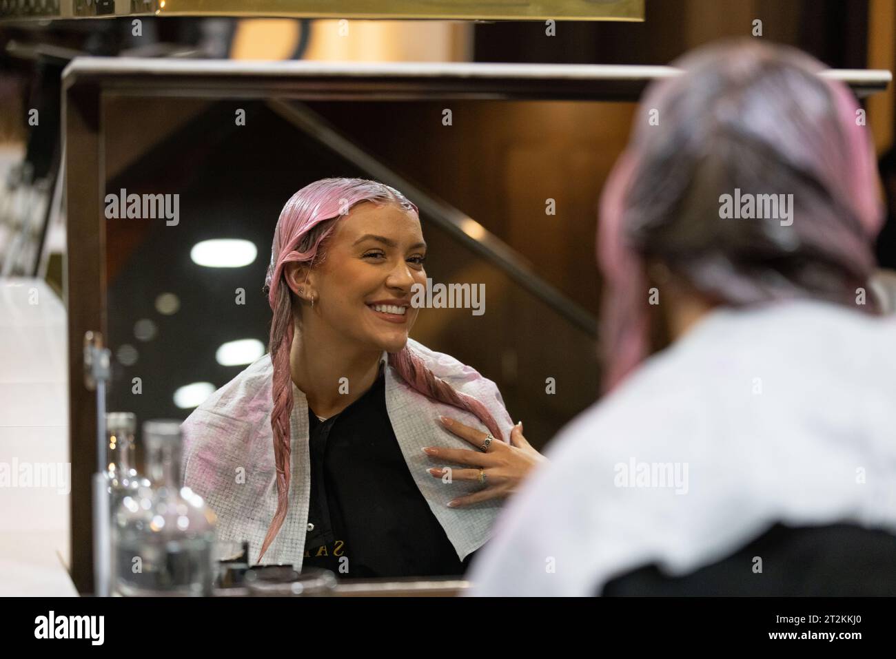 Molly Marsh, 22 ans, interprète de théâtre musical et créatrice de ...
