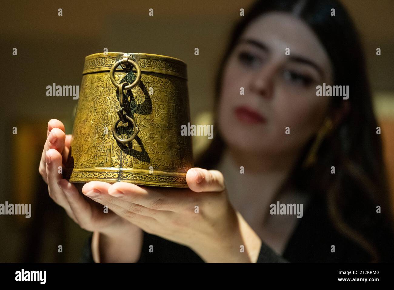 Zakat en bronze Banque de photographies et d’images à haute résolution ...