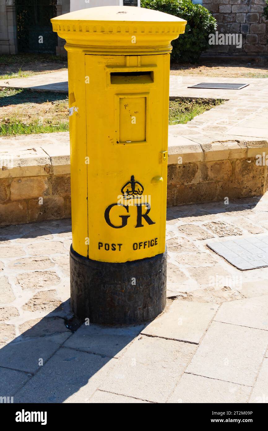 Turkish post box Banque de photographies et d’images à haute résolution ...