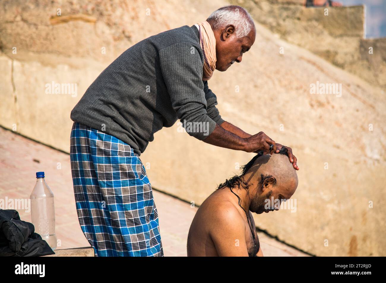 Ritual dressing Banque de photographies et d’images à haute résolution ...