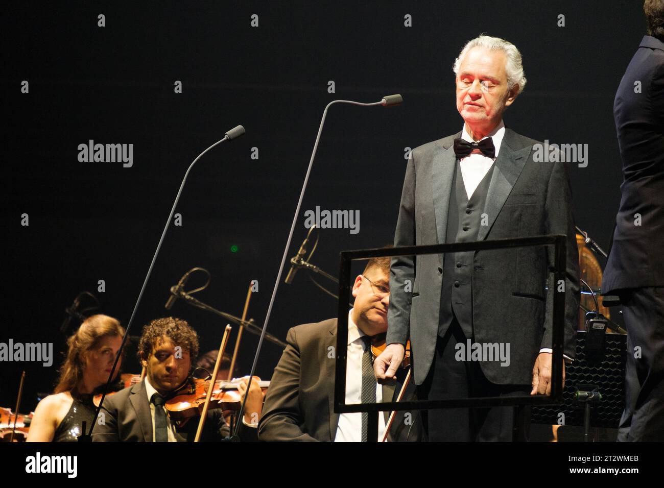 La chanteuse Andrea Bocelli lors d'une représentation au WiZink Center ...