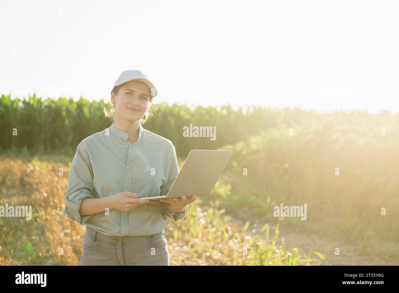 Agronome agriculteur champ Banque de photographies et d’images à haute ...