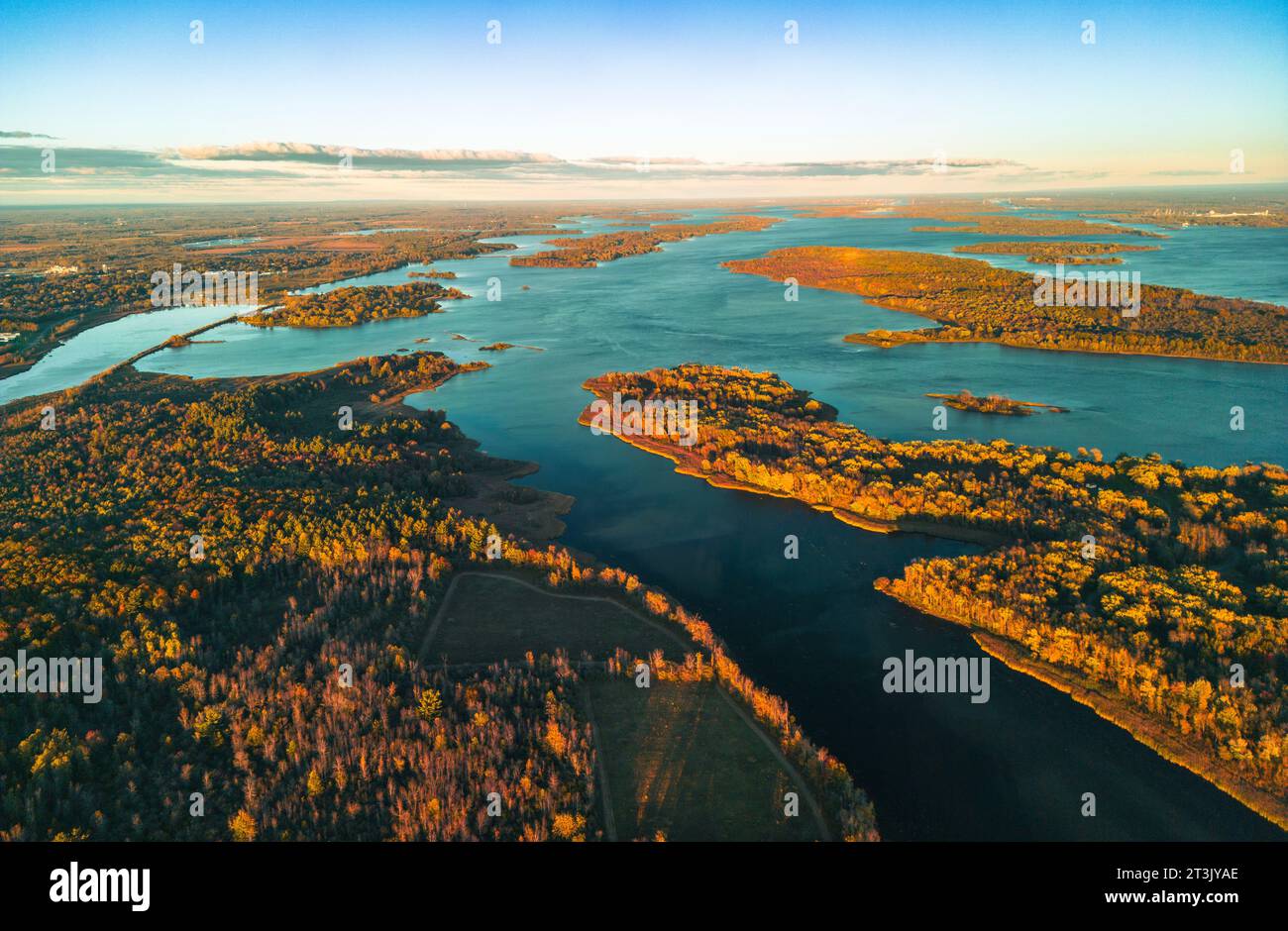 Long sault Banque de photographies et d’images à haute résolution - Alamy