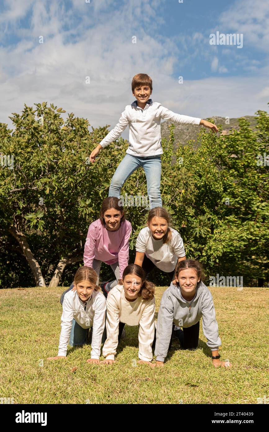 Exercices acrobatiques Banque de photographies et d’images à haute ...