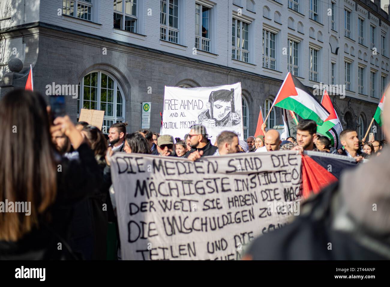 Munich, Allemagne. 28 octobre 2023. Le 28 octobre 2023, des milliers de ...