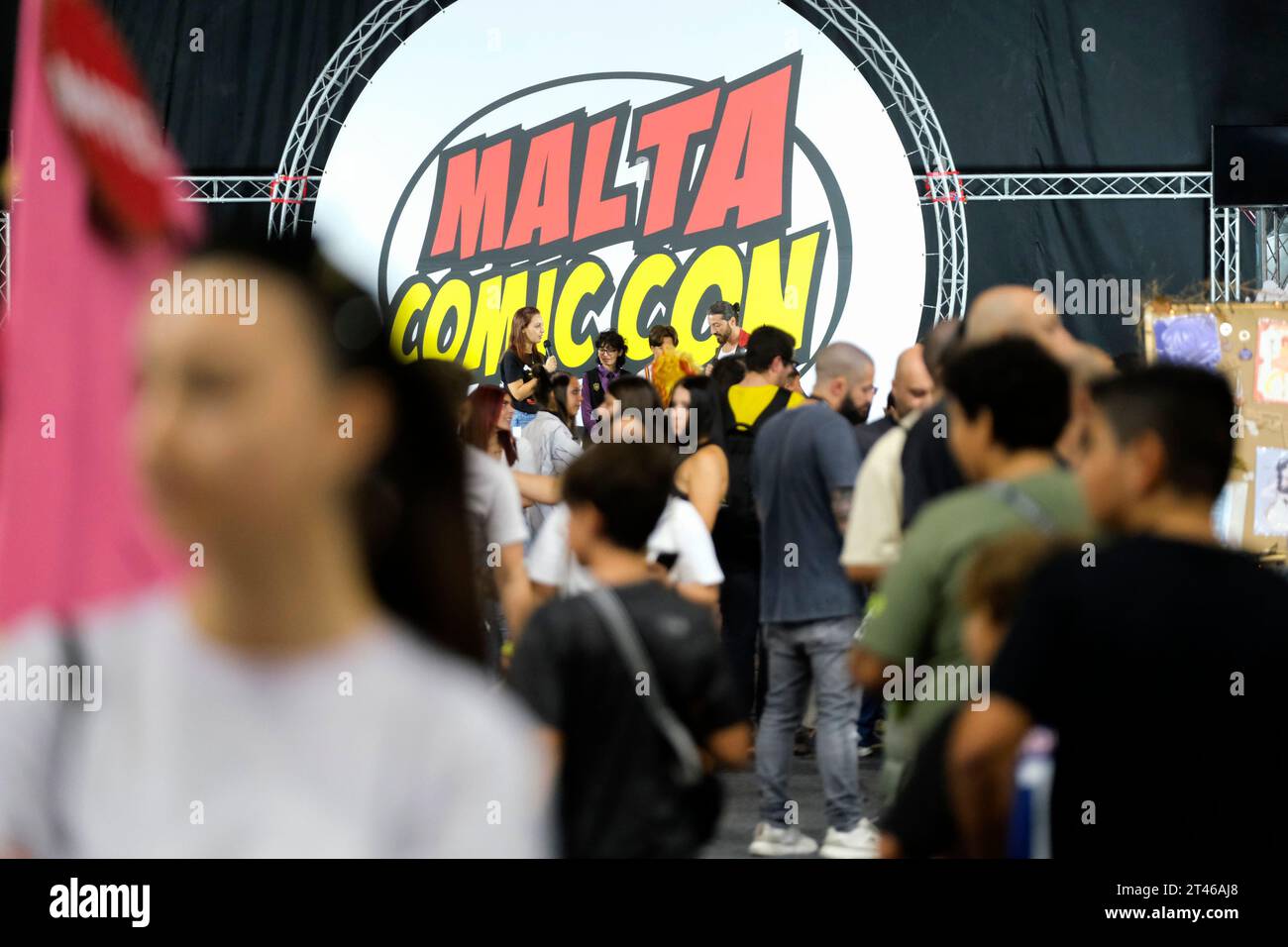 Ta'qali, Malte. 28 octobre 2023. Les gens visitent la Malta Comic con ...
