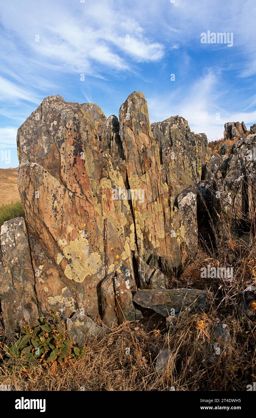 Le quartzite est une roche métamorphique composée de quartz. Cette ...