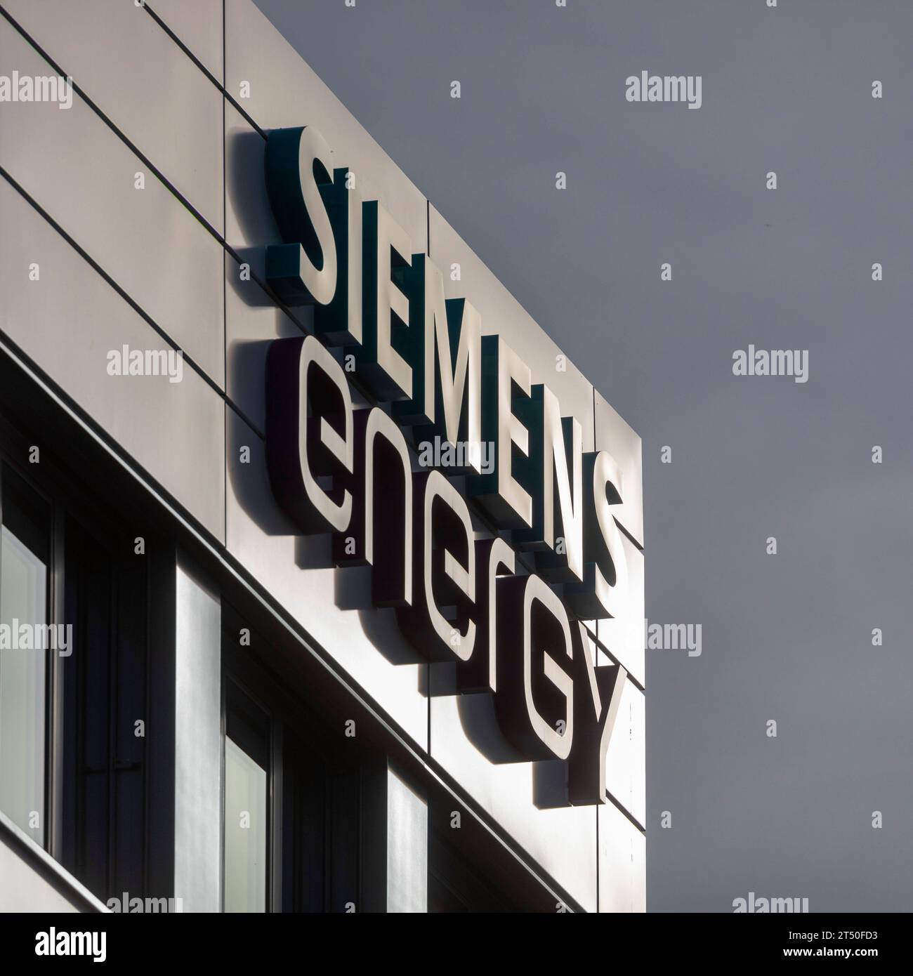 01.11.2023 reportage Siemens logo, Logos, Schriftzüge, Markennamen ...