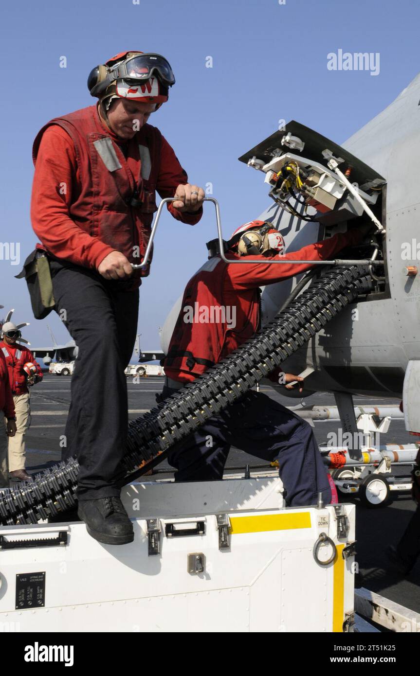 Munitions de 20 mm, porte-avions, F/A-18E, mitrailleuse M61A2, marine ...