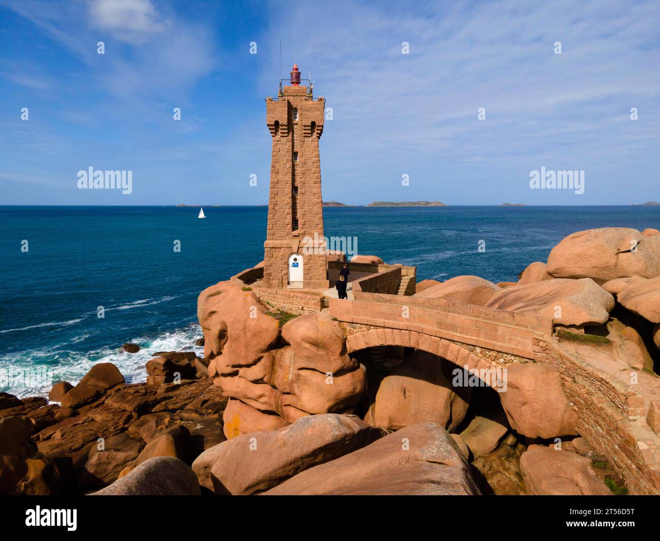 Vue aérienne, phare, Phare de Men Ruz, Ploumanac'h, Ploumanach, Pointe ...