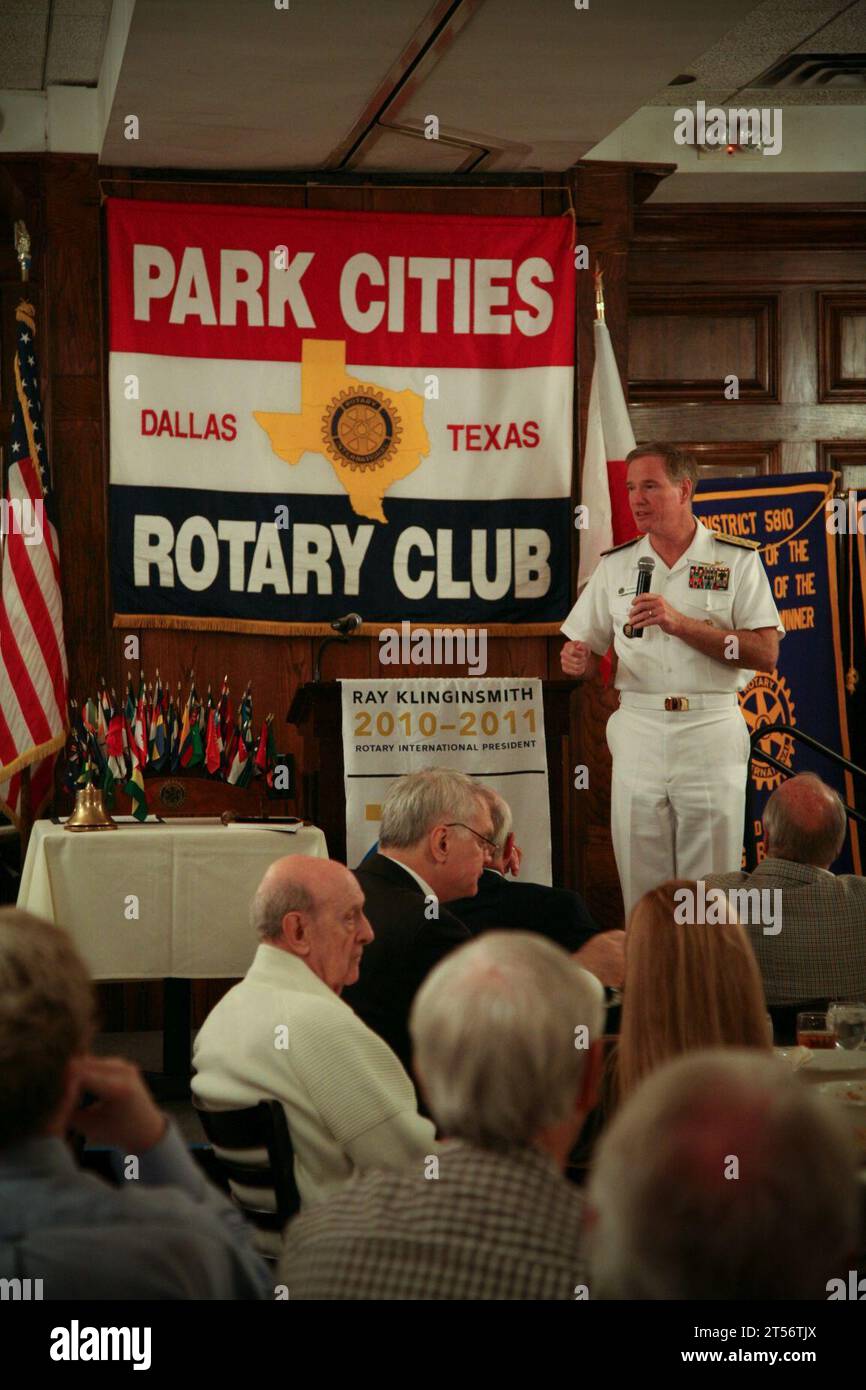 Le SMA Patrick M. Walsh, commandant de la flotte du Pacifique des États ...