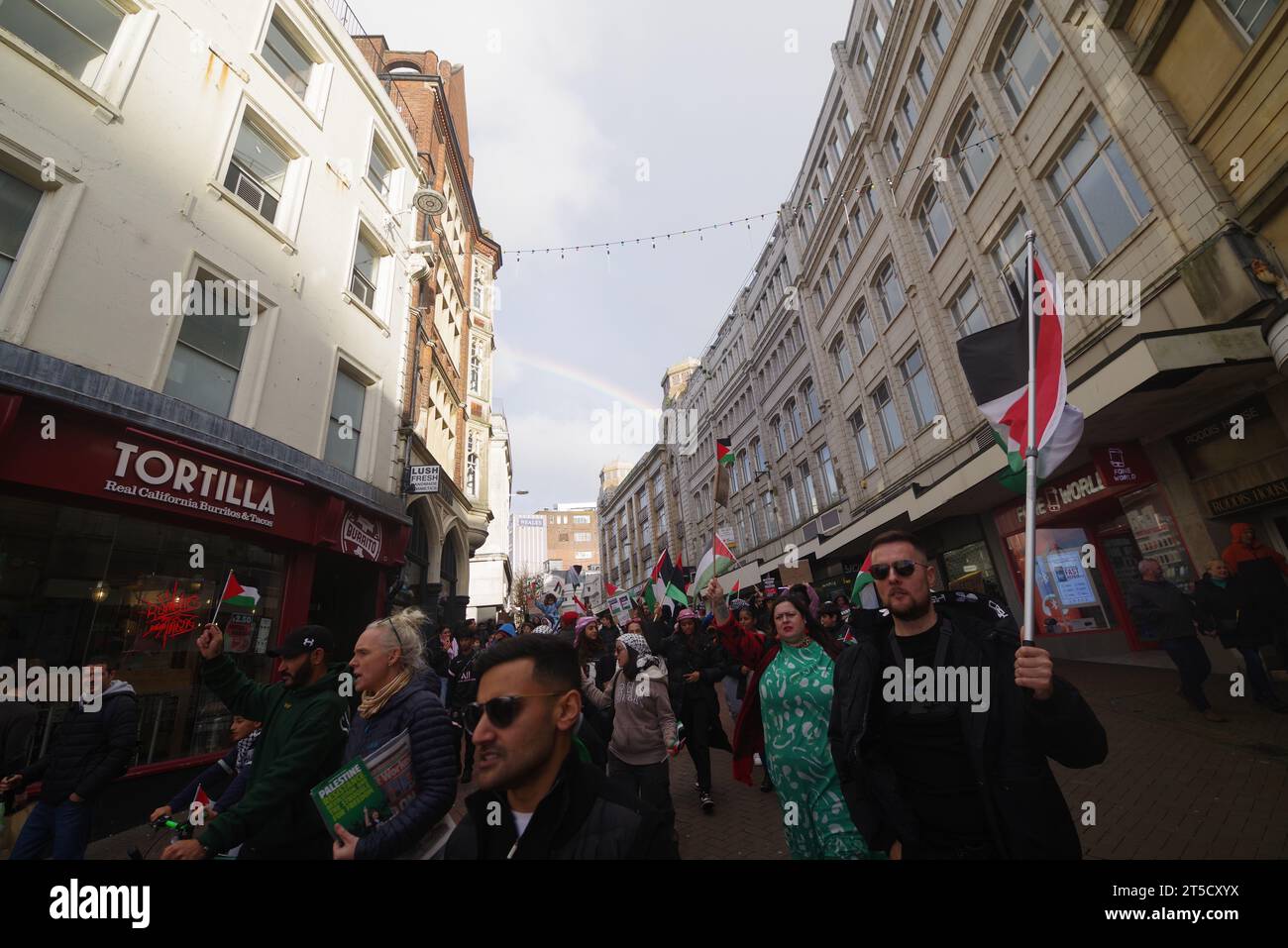 Des centaines de personnes sont sorties à Bournemouth pour appeler à un ...