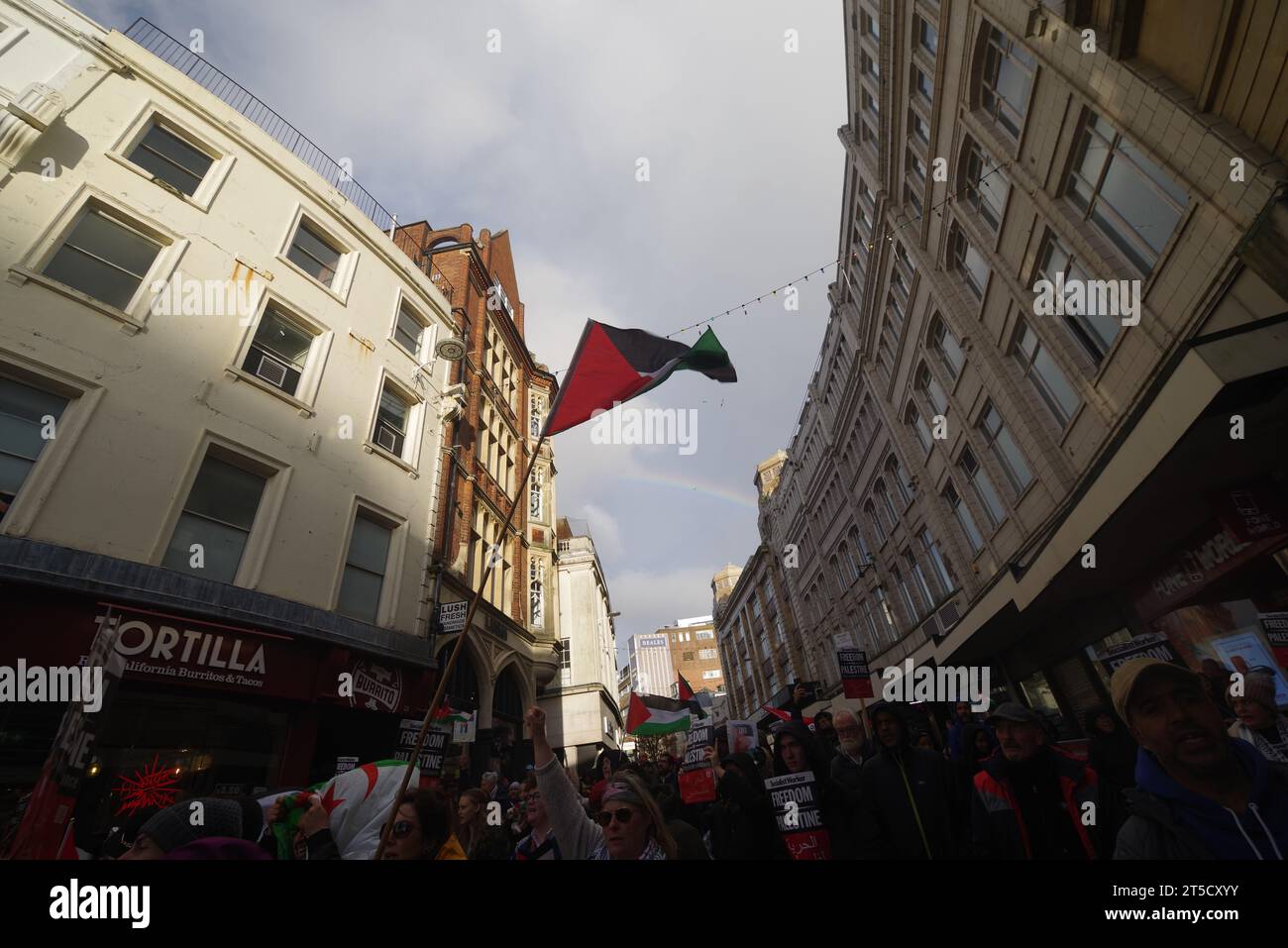 Des centaines de personnes sont sorties à Bournemouth pour appeler à un ...