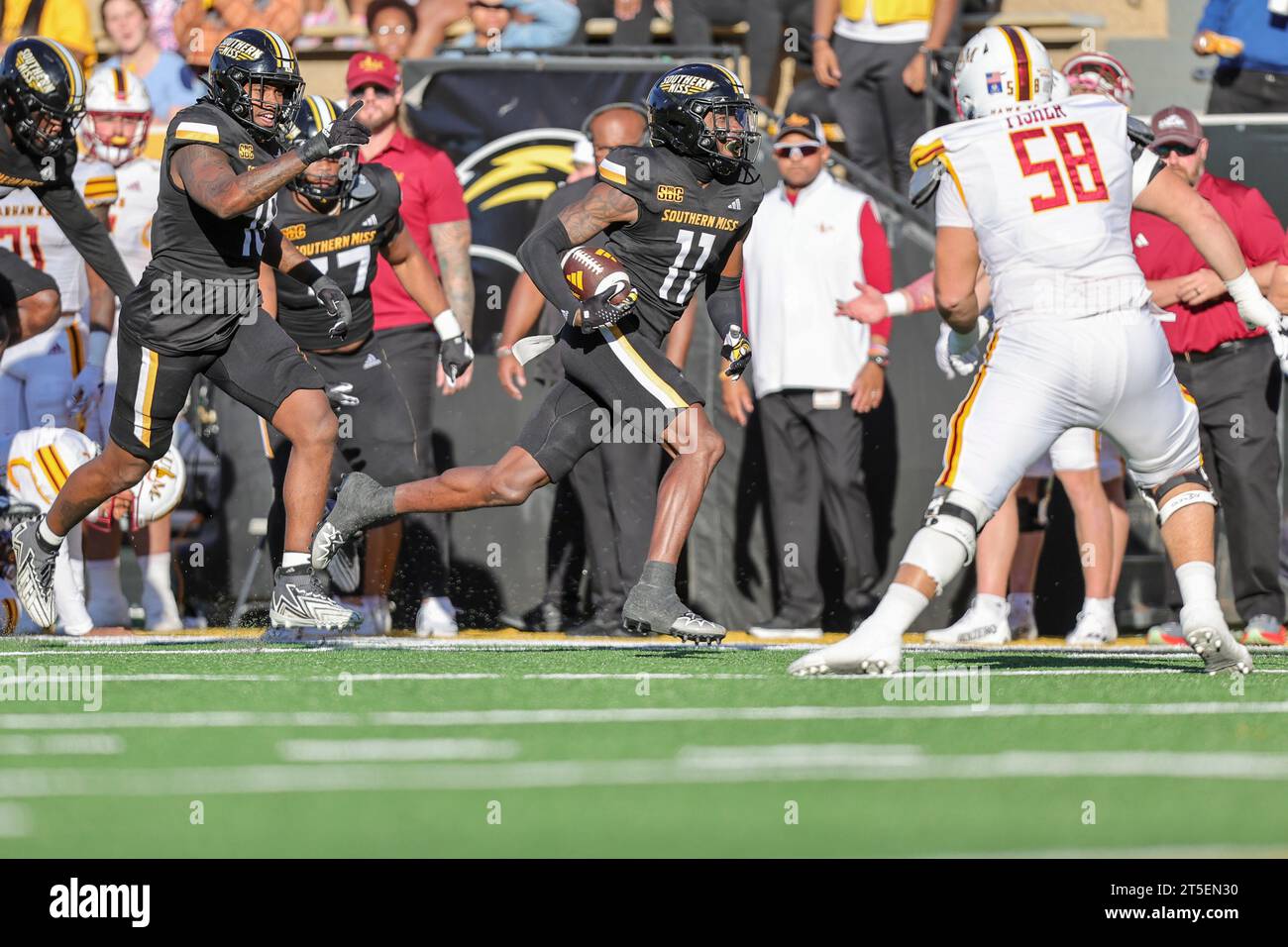 04 NOVEMBRE 2023 : le cornerback de Southern Miss Golden Eagles MJ ...
