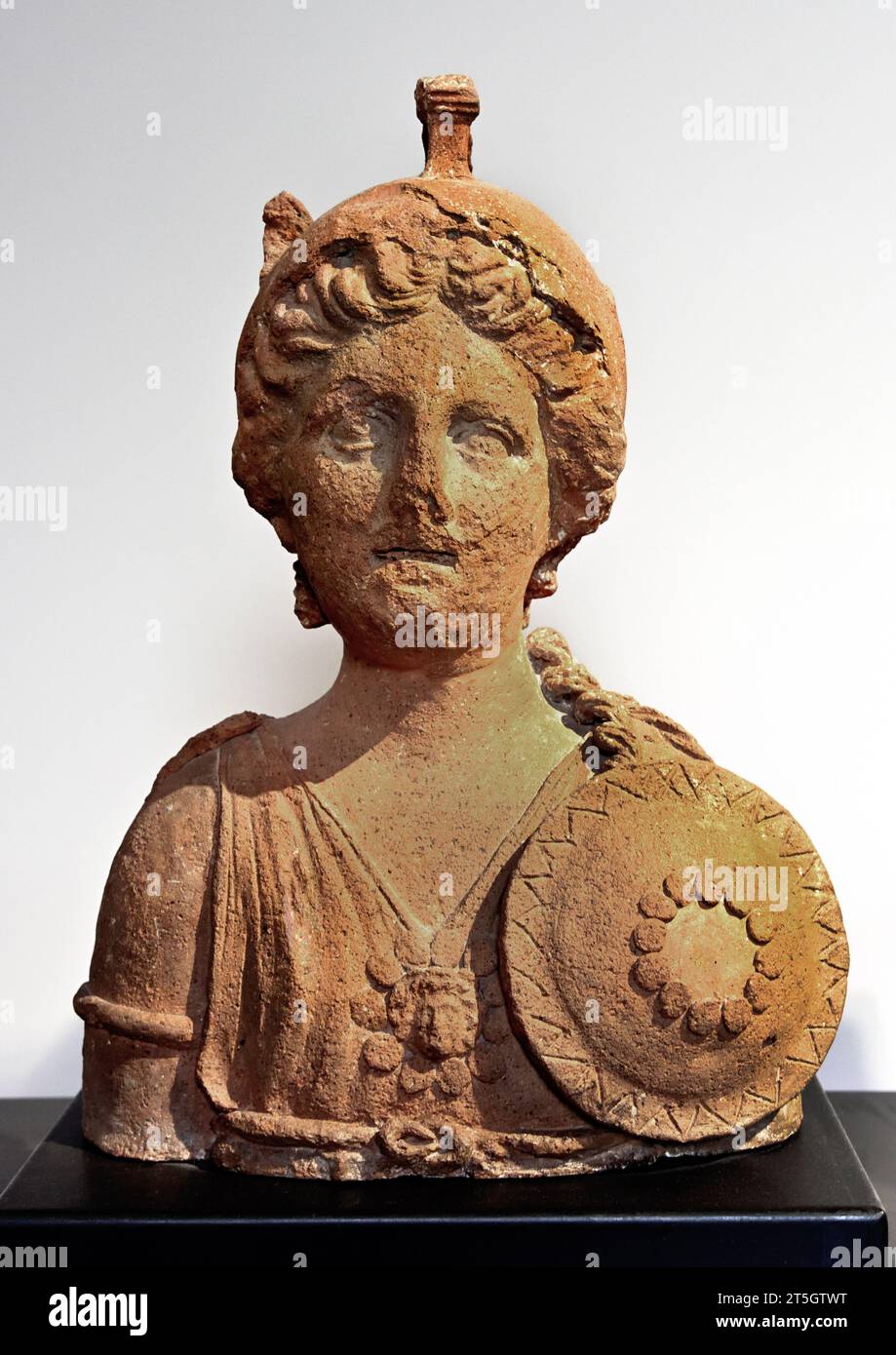 Déesse armée - Belona la déesse de la guerre vénérée à Rome au temple d ...