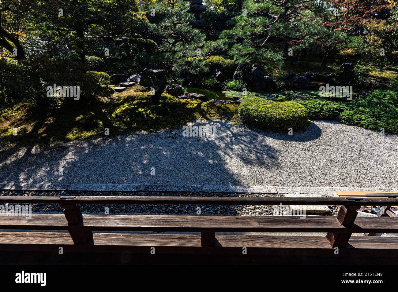 Jardin zen shoden ji Banque de photographies et d’images à haute ...