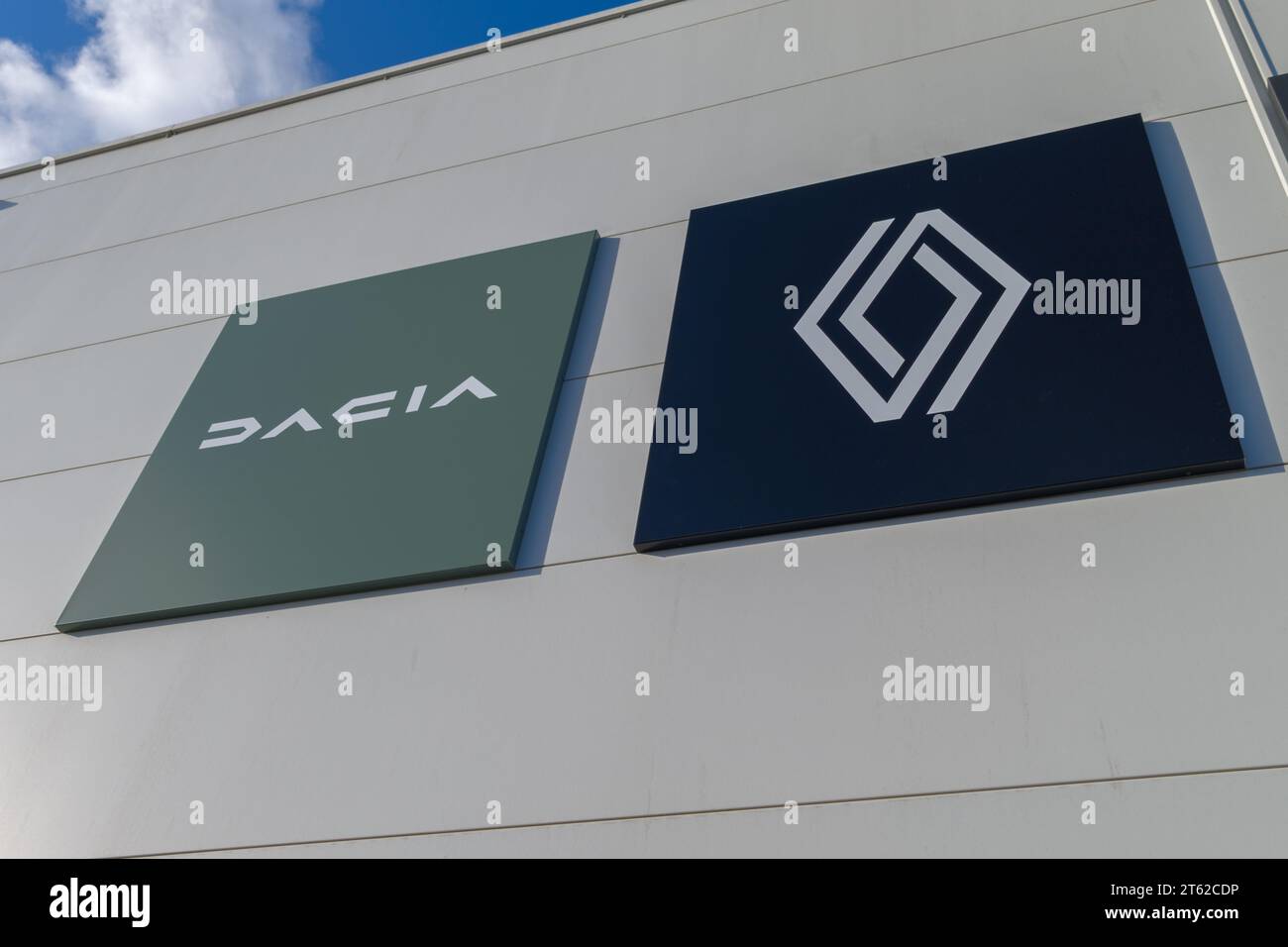 Logo de signe de concessionnaire de voitures neuves renault Banque de ...