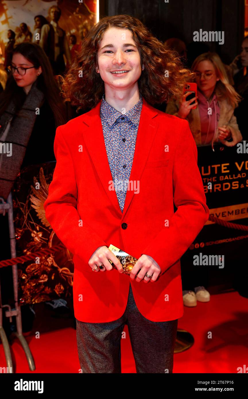 Konstantin Taffet BEI der Premiere des Kinofilms Die Tribute von Panem ...