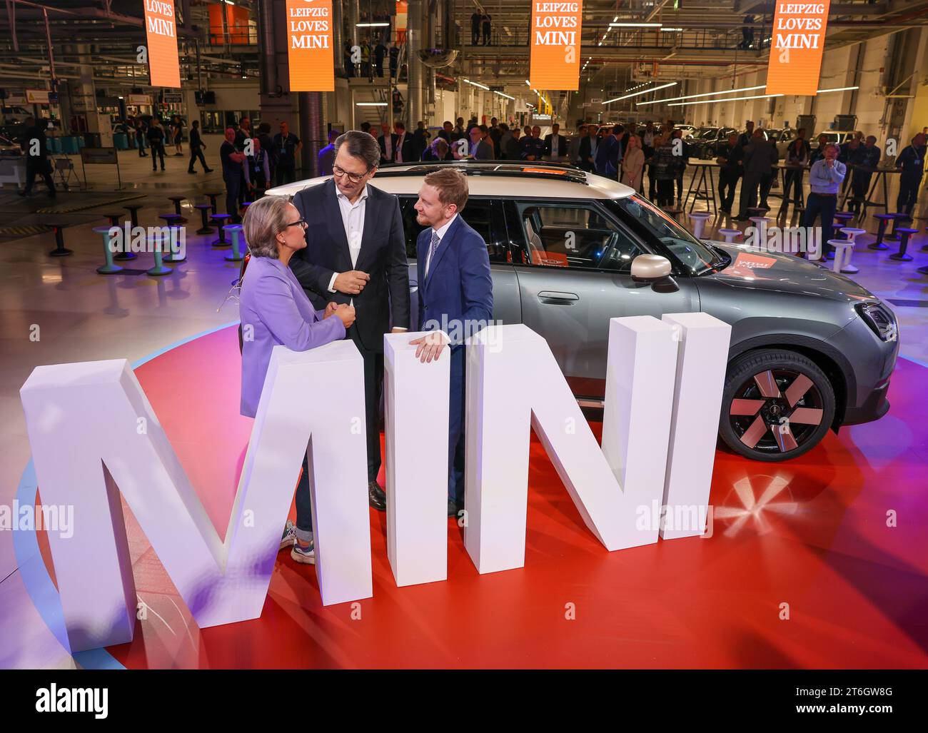 Mini production Banque de photographies et d’images à haute résolution ...