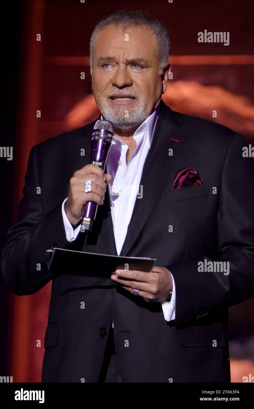 Presentacion de la telenovela 'El Maleficio' producida por Jose Alberto ...