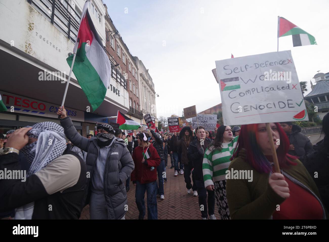 Des centaines de personnes sont sorties à Bournemouth pour appeler à un ...