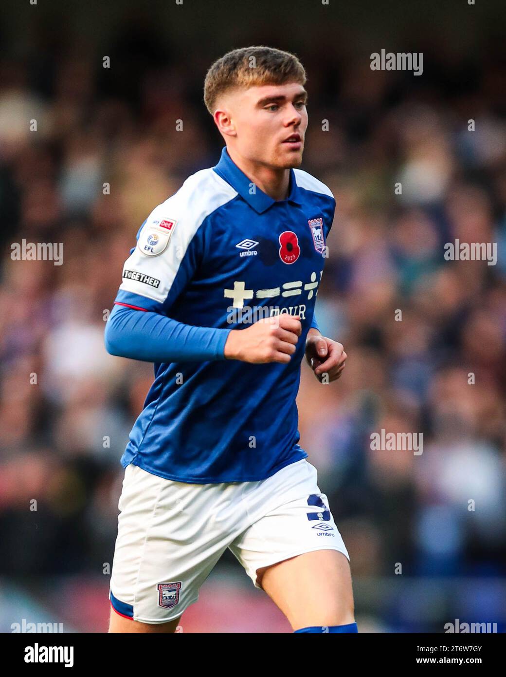 Leif Davis d'Ipswich Town en action lors du Sky Bet Championship Match ...