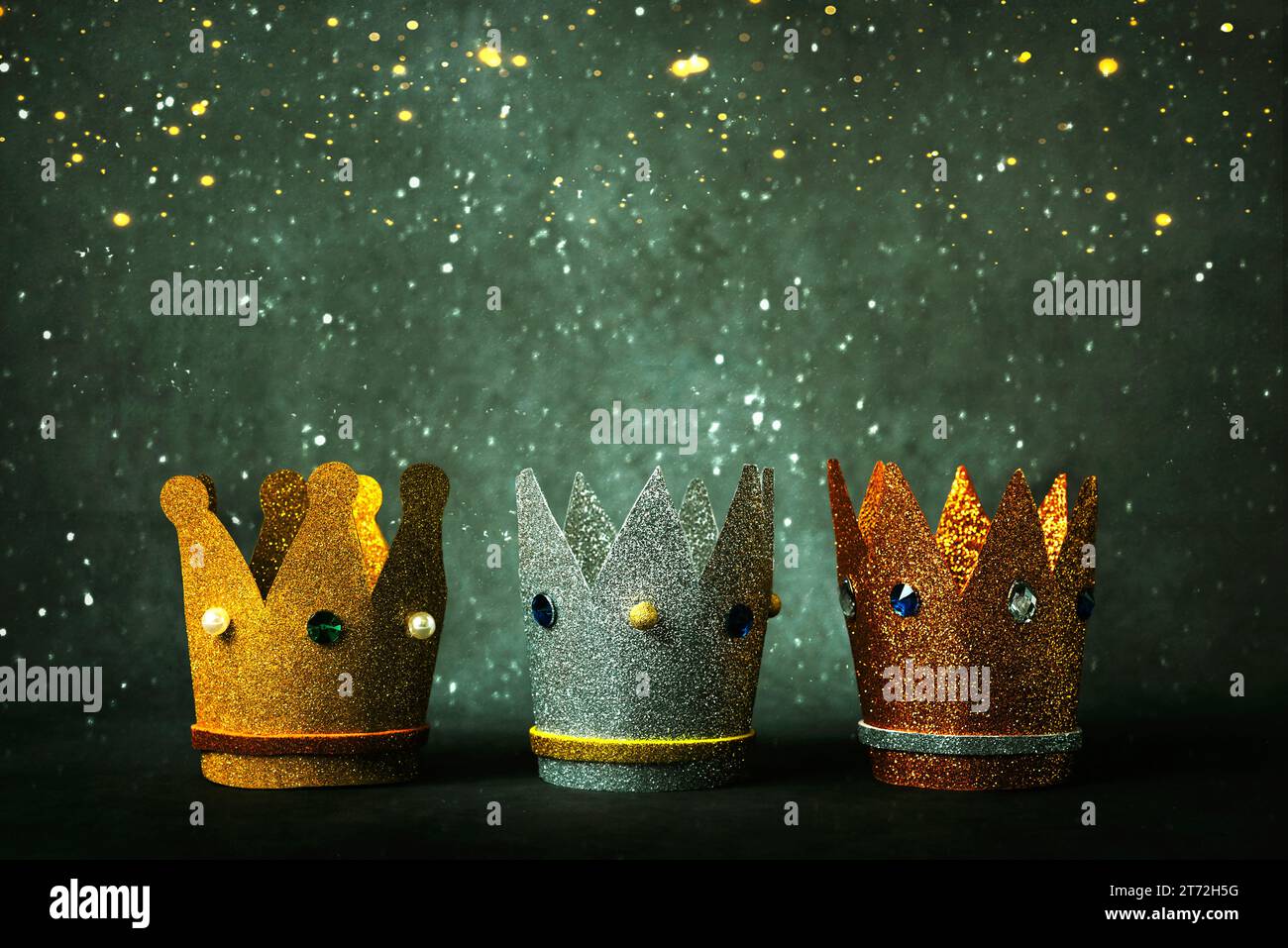 Rois mages couronne Banque de photographies et d’images à haute ...