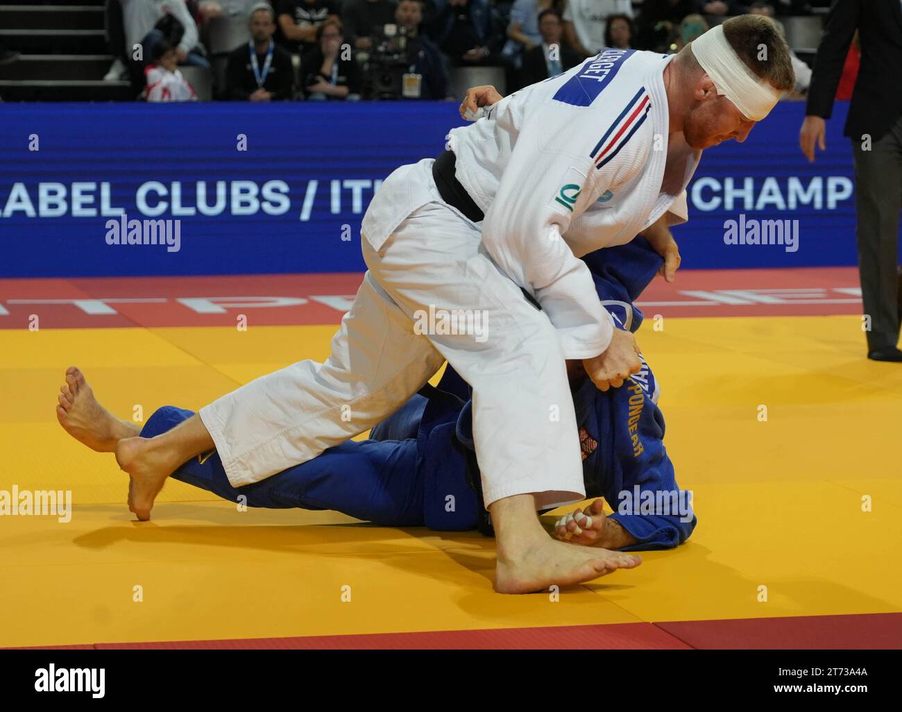 Axel Clerget de France et David Klammert de République Tchèque 1e manche - 90 KG hommes lors des ...