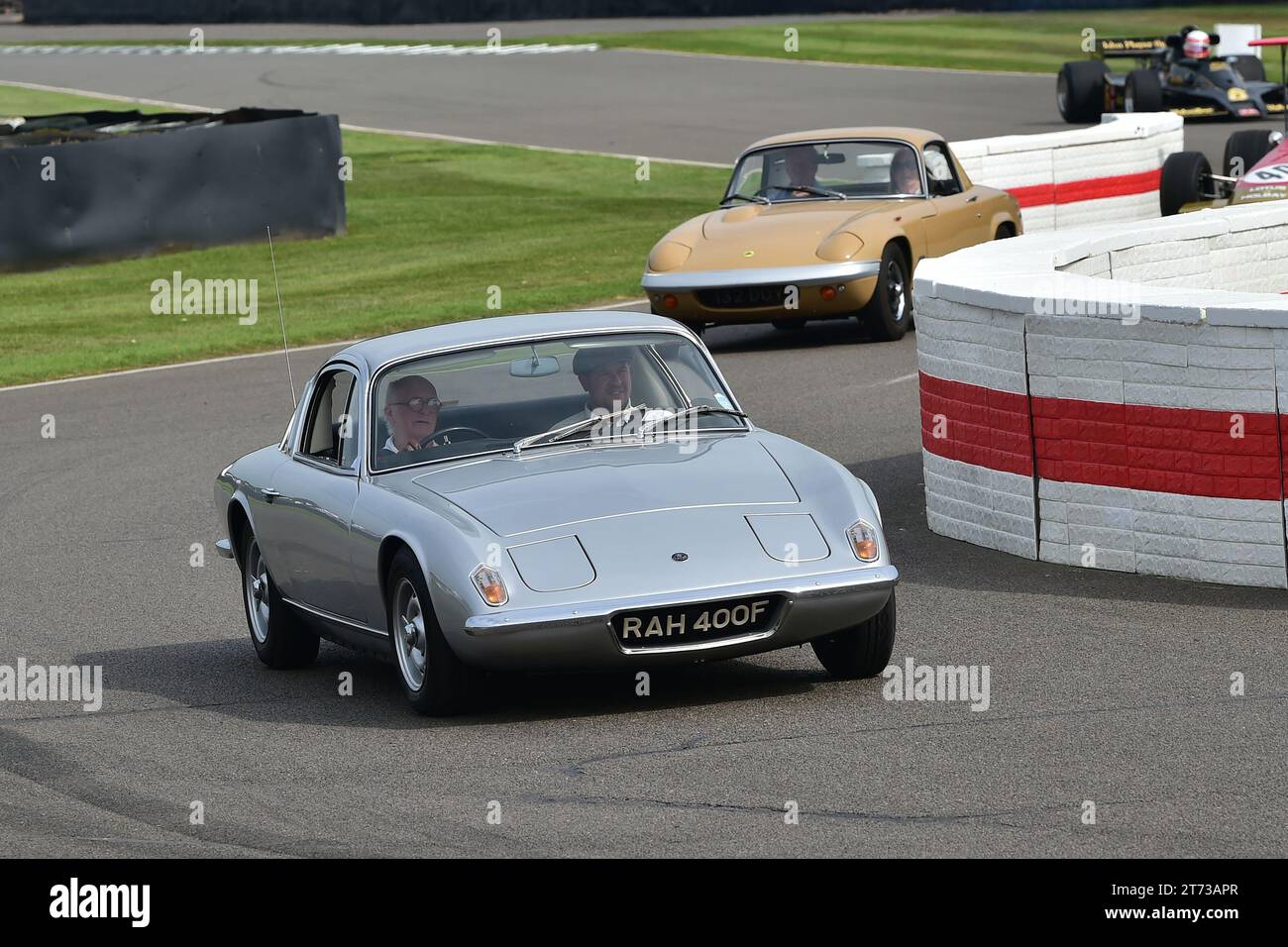1968 Lotus Elan plus 2, ex-Graham Hill, 75 ans de Lotus, un défilé de ...