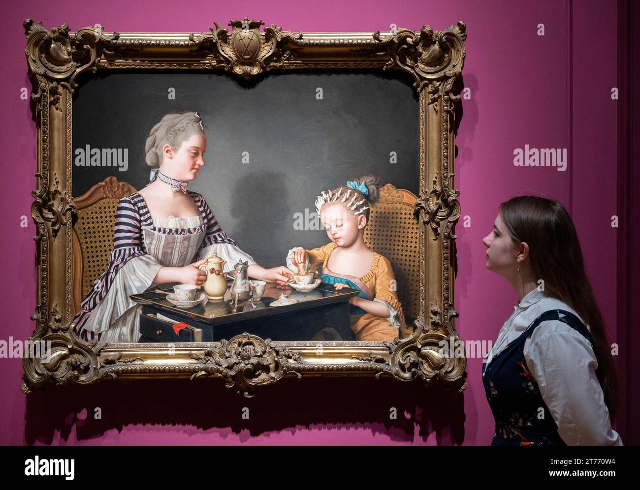 Le petit dejeuner en famille lavergne Banque de photographies et d ...