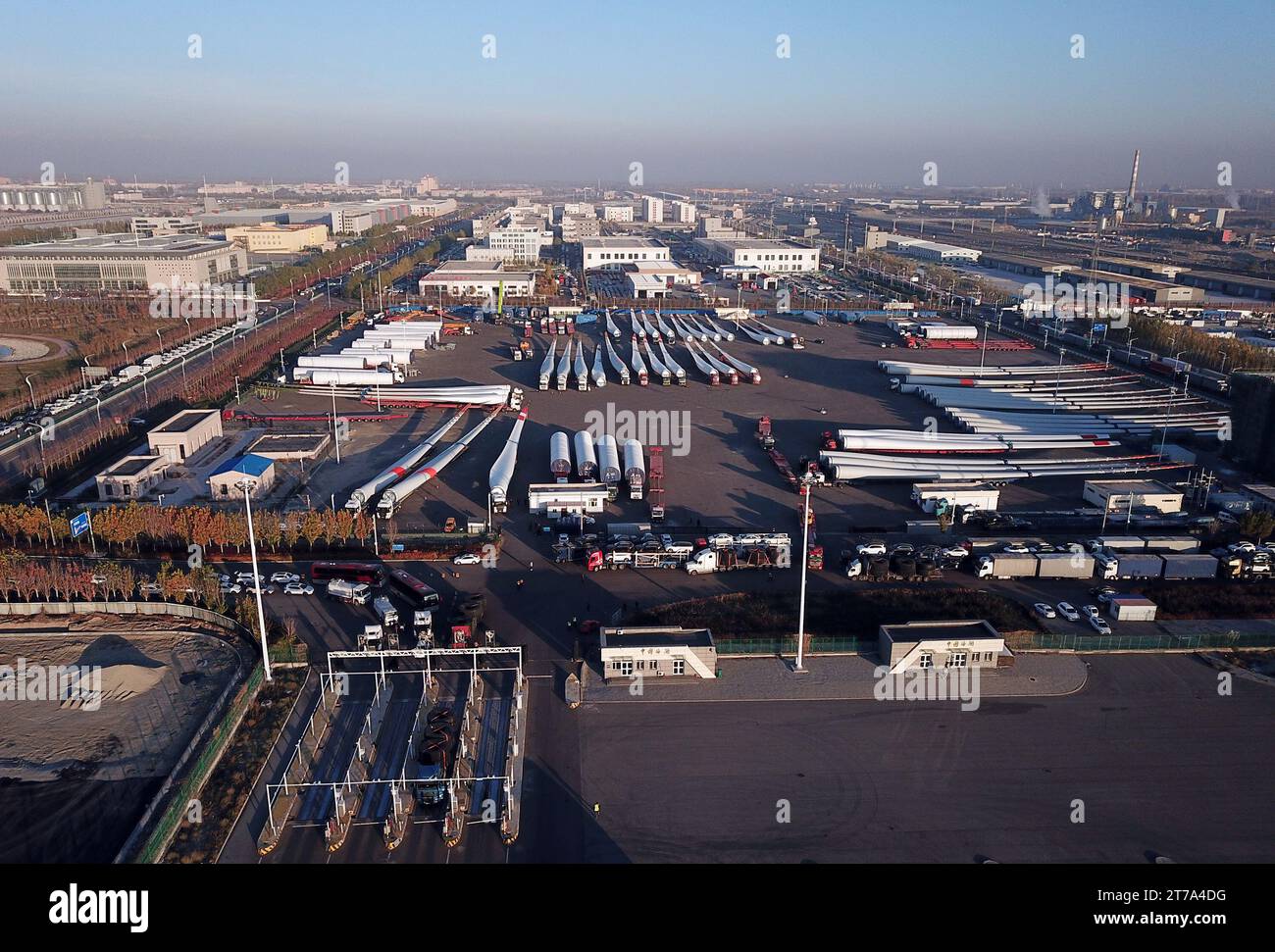 (231114) -- HORGOS, 14 novembre 2023 (Xinhua) -- cette photo aérienne ...