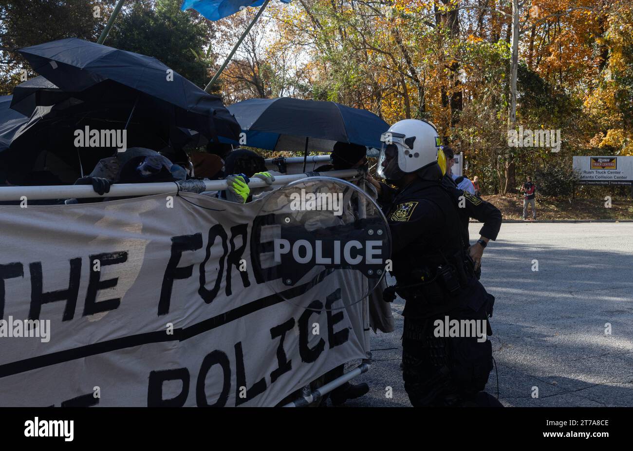 Les militants de «Stop COP City» ont tenté de poursuivre leur marche ...