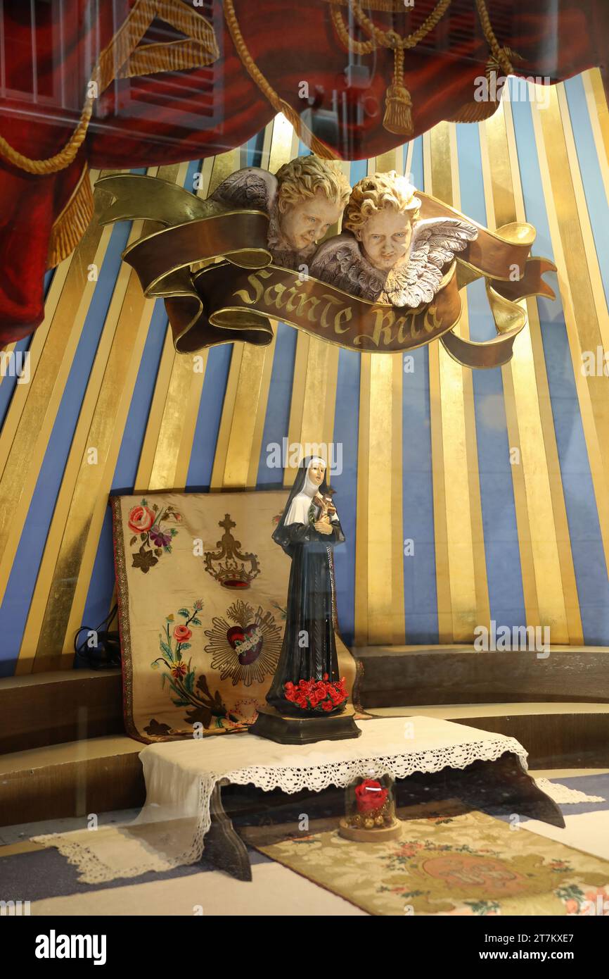 Sanctuaire de Sainte Rita dans le quartier de la vieille ville de Nice ...