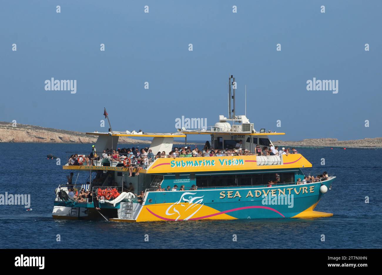 Sea Adventure excursions bateau de plaisance quittant le port de ...